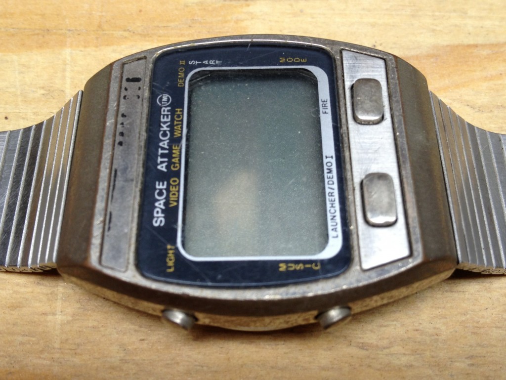 My awesome video game watch from 1981 – Nelsonic Space Attacker | Kurt ...